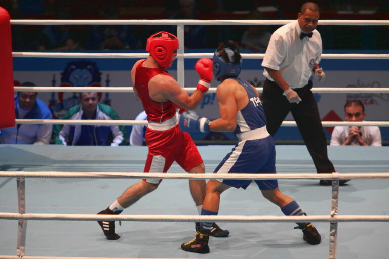 How To Throw An Uppercut Correctly - Ignore Limits